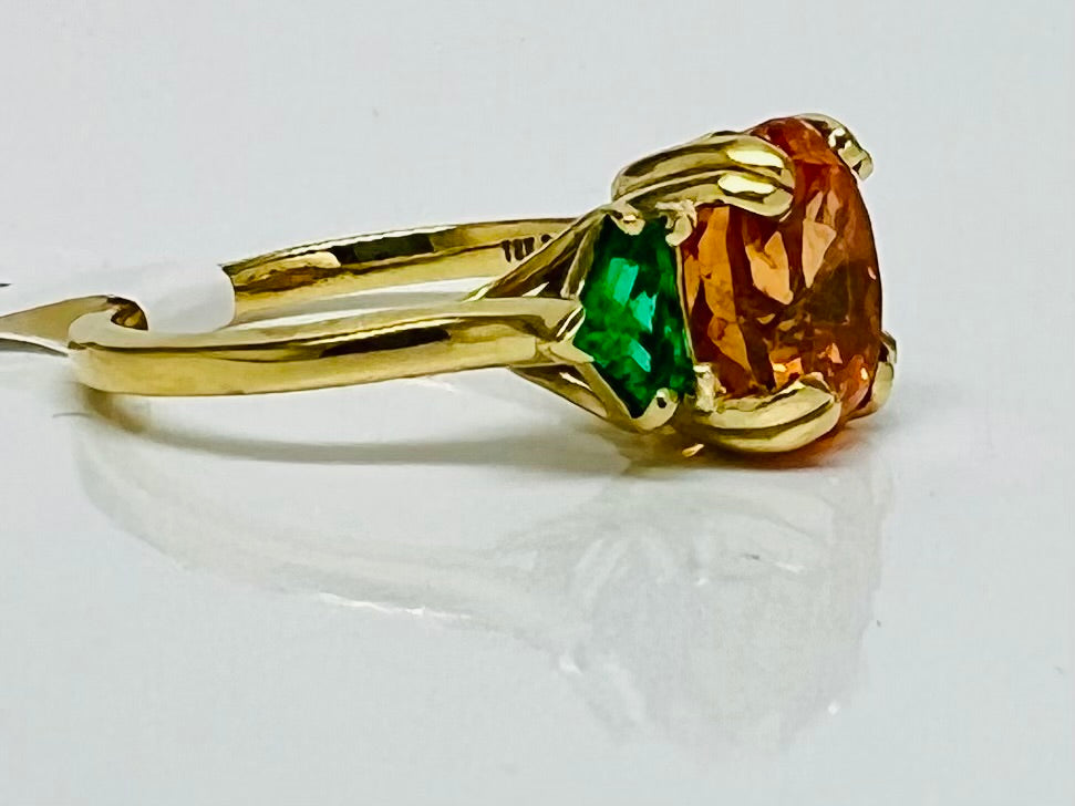 Stunning Mandarin Garnet and Emerald Ring – Seng Jewelers